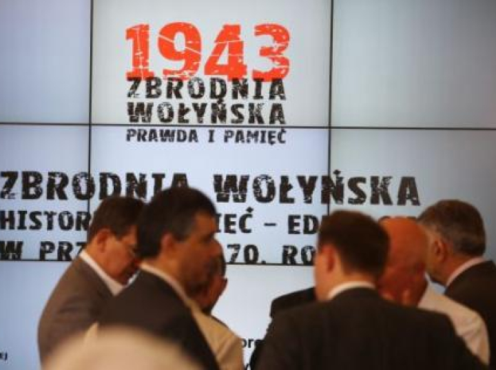 Prof. Motyka: zbrodni UPA nie można równać z odwetem AK | dzieje.pl ...