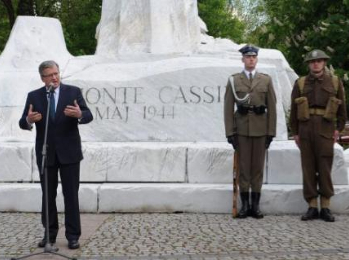 Prezydent: Bitwa o Monte Cassino na ziemi włoskiej, ale o polską wolność | dzieje.pl - Historia ...