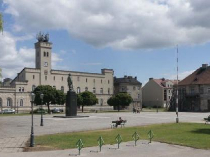 Archeolodzy odnaleźli w Radomiu fundamenty średniowiecznego ratusza ...