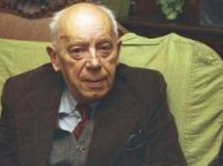 Bernard Rust's Instagram, Twitter & Facebook on IDCrawl