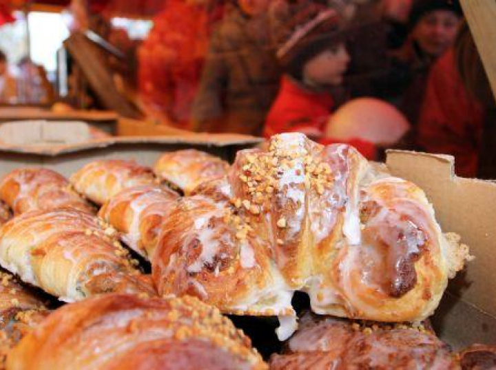 Rogal świętomarciński – historia najsłodszego symbolu Poznania | dzieje ...