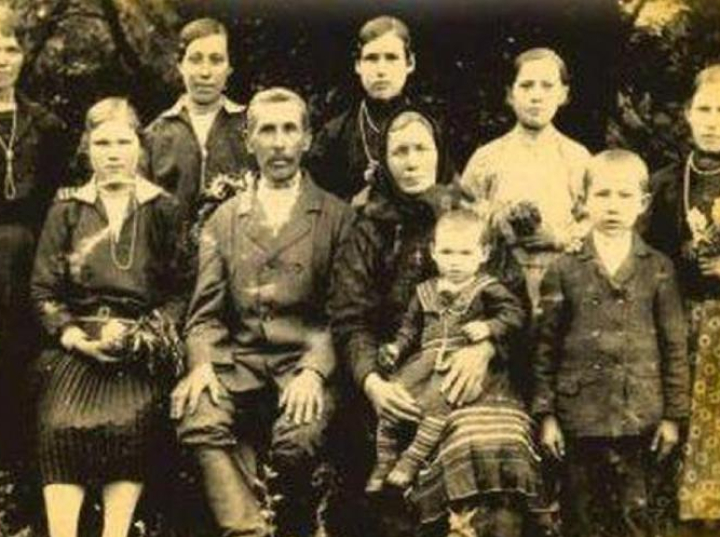 75 lat temu UPA dokonała zbrodni w Parośli na Wołyniu | dzieje.pl ...