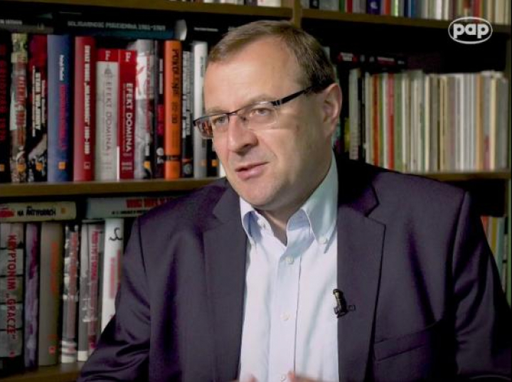 Prof. A. Dudek: operacja lustracyjna była przygotowywana w MSW od ...