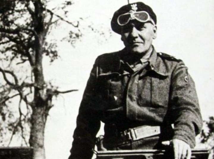 W Żaganiu pamiątkowa tablica w 23. rocznicę śmierci gen. Stanisława ...