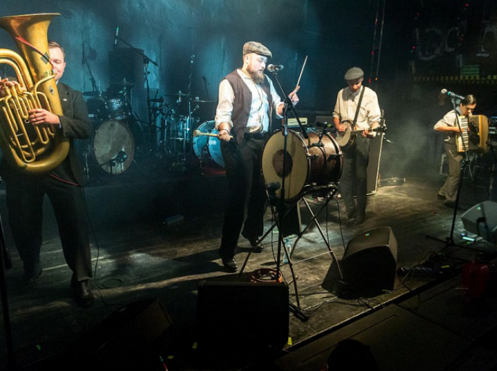 Hańba!: w XX-lecie międzywojenne przenieśliśmy klimat Jarocina | dzieje ...