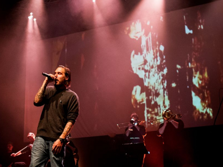 Miuosh i jego goście na koncercie z okazji 75. rocznicy Powstania ...