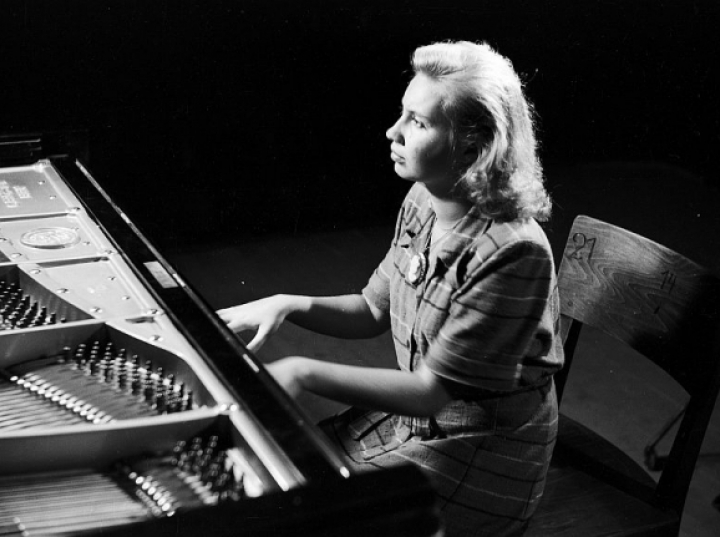 90 lat temu urodziła się Barbara Hesse-Bukowska, laureatka 2. nagrody ...