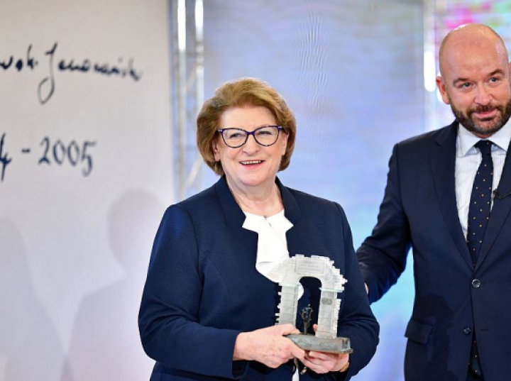 Hanna Suchocka odebrała Nagrodę im. Jana Nowaka-Jeziorańskiego | dzieje ...