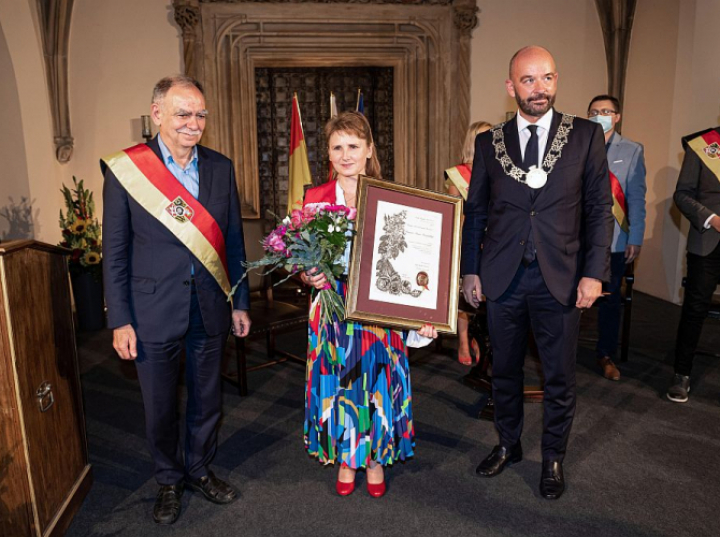 Renata Mauer-Różańska Honorową Obywatelką Wrocławia | dzieje.pl ...