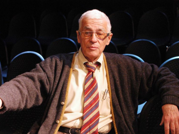 10 lat temu zmarł Adam Hanuszkiewicz | dzieje.pl - Historia Polski
