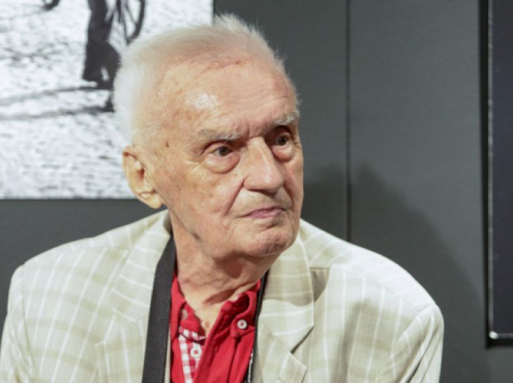 Stanisław Jakubowski wyróżniony Odznaką Zasłużony dla PAP | dzieje.pl ...