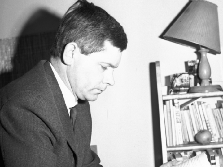 Krytyczny Pan Cogito. 100 lat temu urodził się Zbigniew Herbert ...
