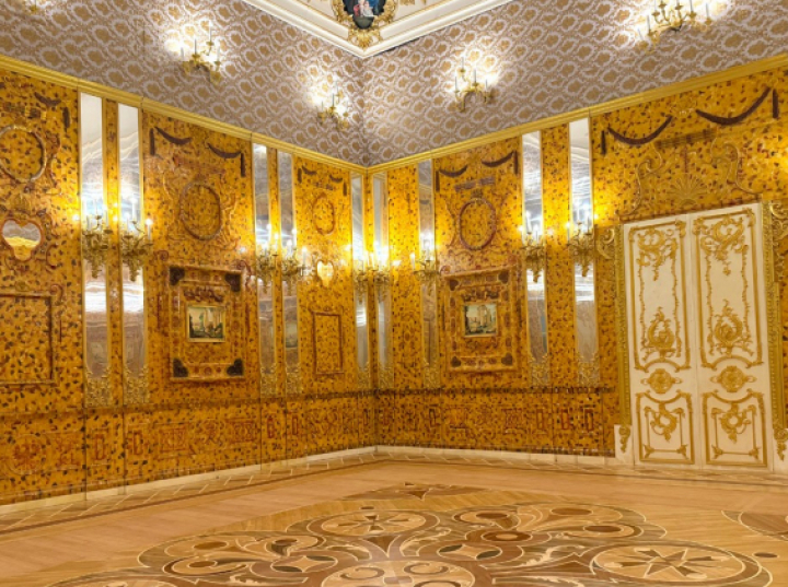 Bursztynową Komnatę można oglądać w Mamerkach na Mazurach | dzieje.pl ...