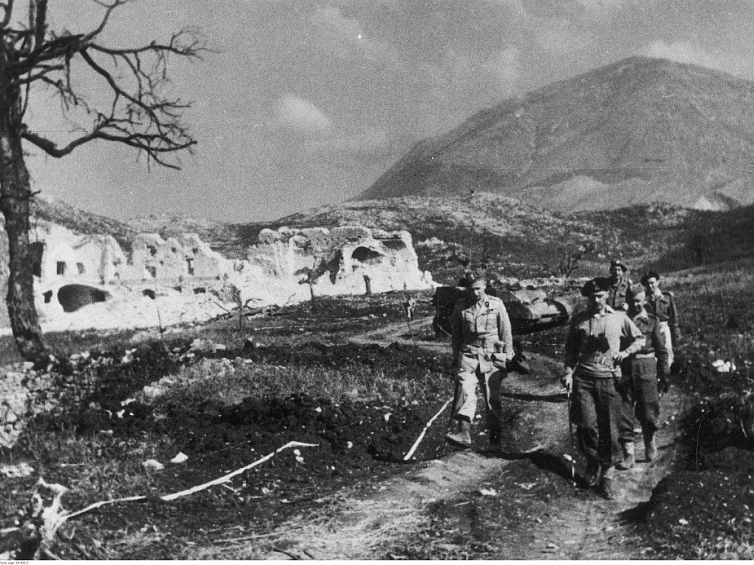 21 lipca 1943 r. utworzony został 2. Korpus Polski gen. Władysława ...